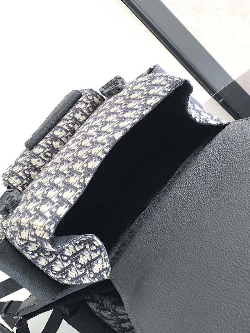 Accurate model Christian Dior Backpacks