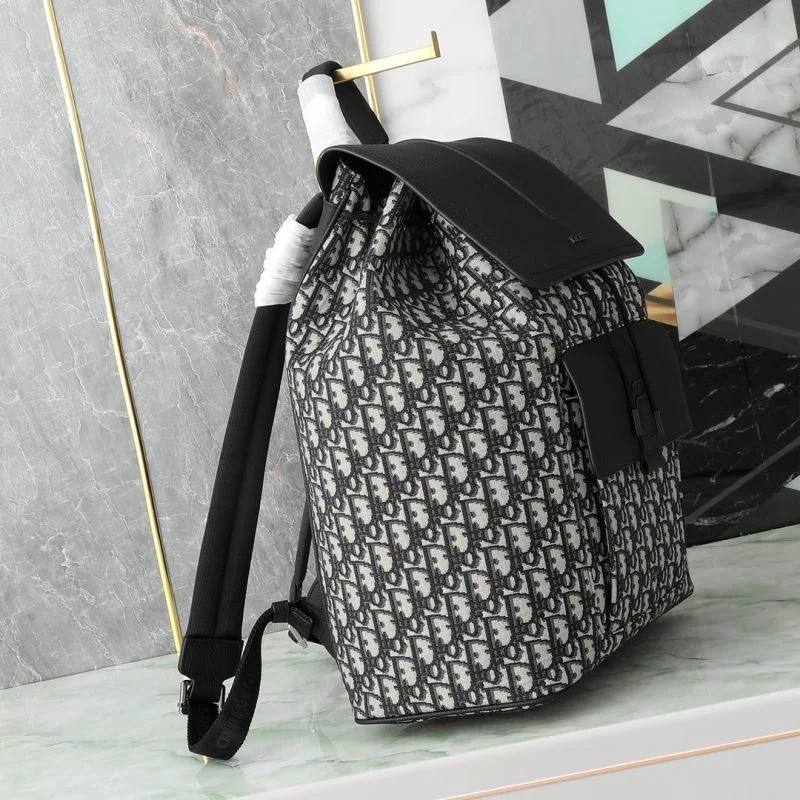 Accurate model Christian Dior Backpacks