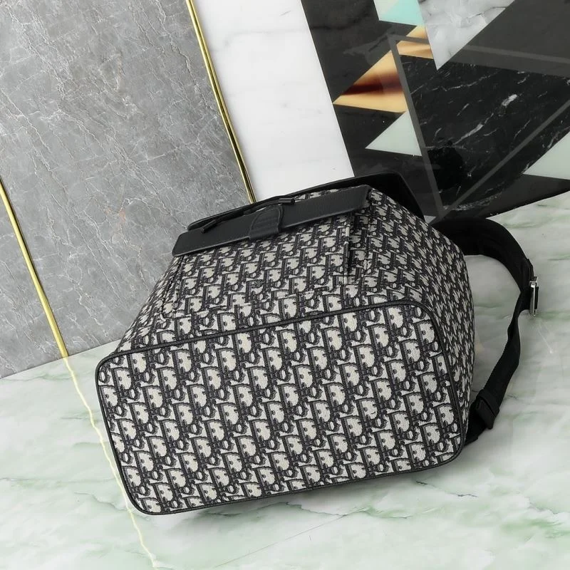 Accurate model Christian Dior Backpacks