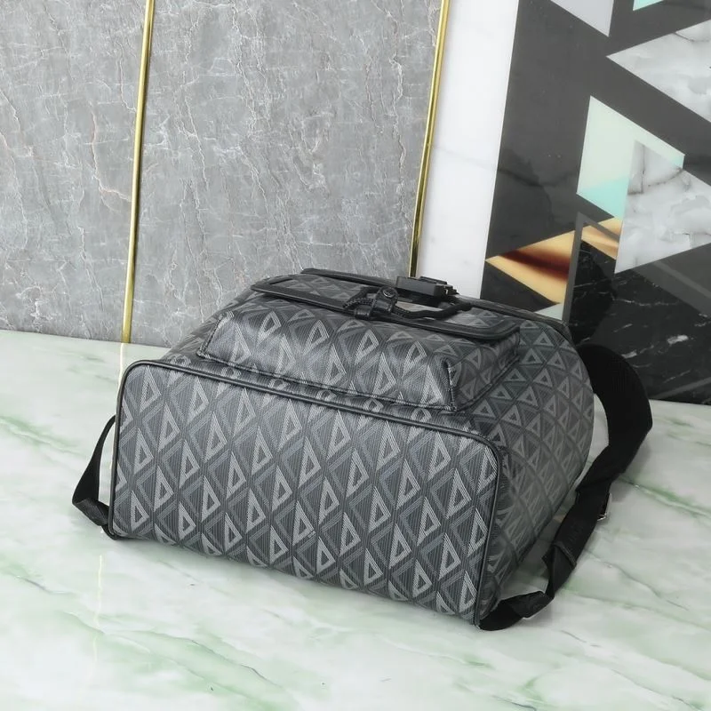Accurate model Christian Dior Backpacks
