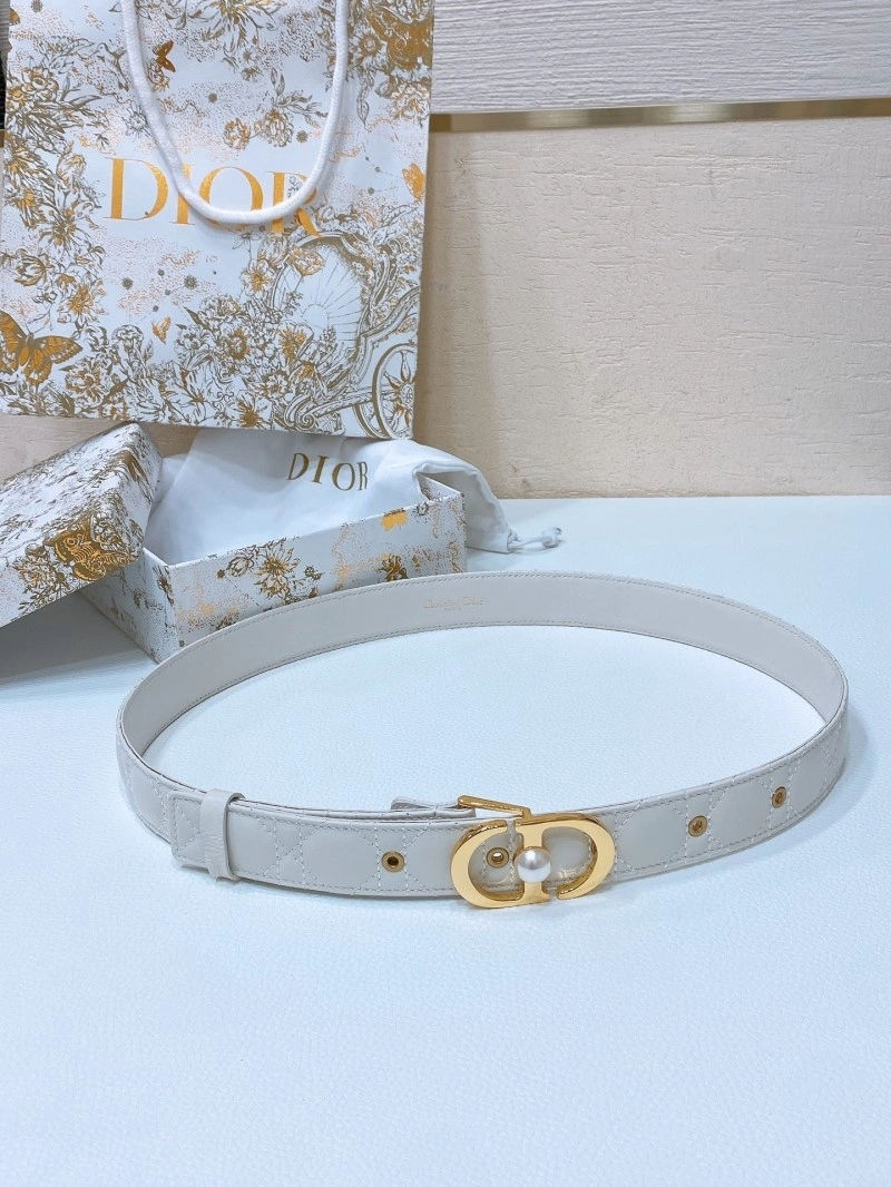 Accurate model Christian Dior Belts