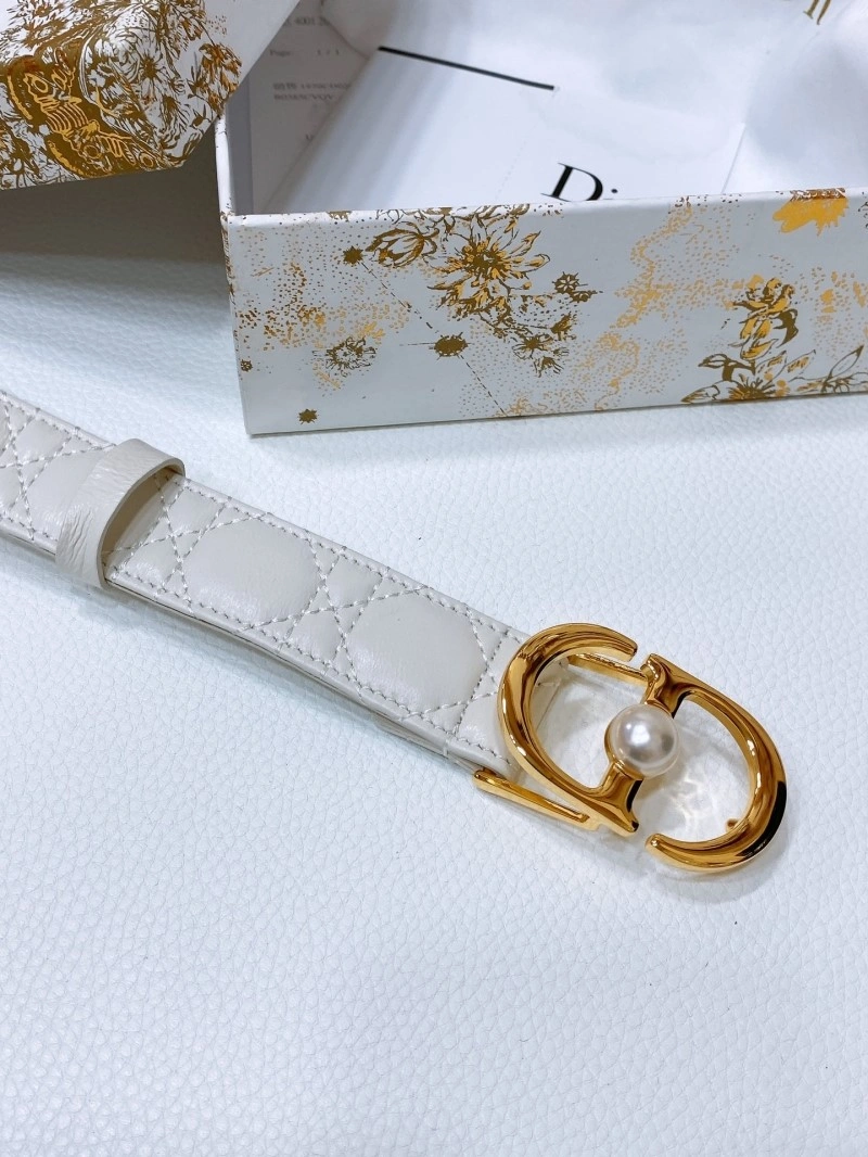 Accurate model Christian Dior Belts