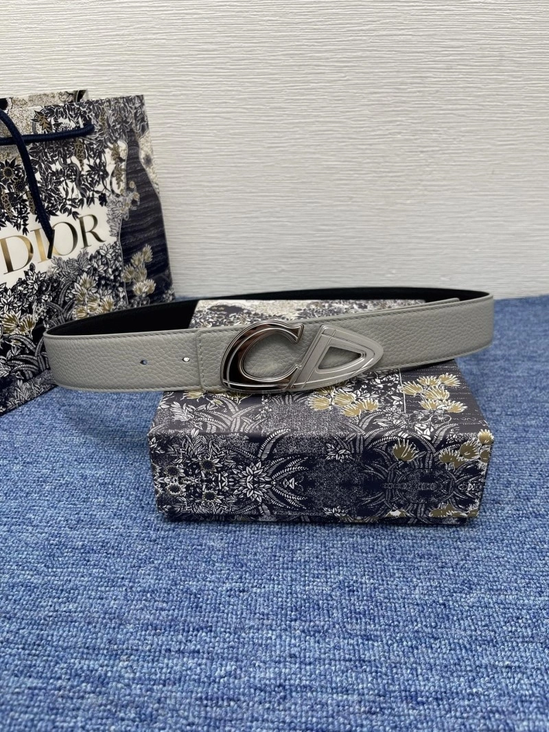 Accurate model Christian Dior Belts