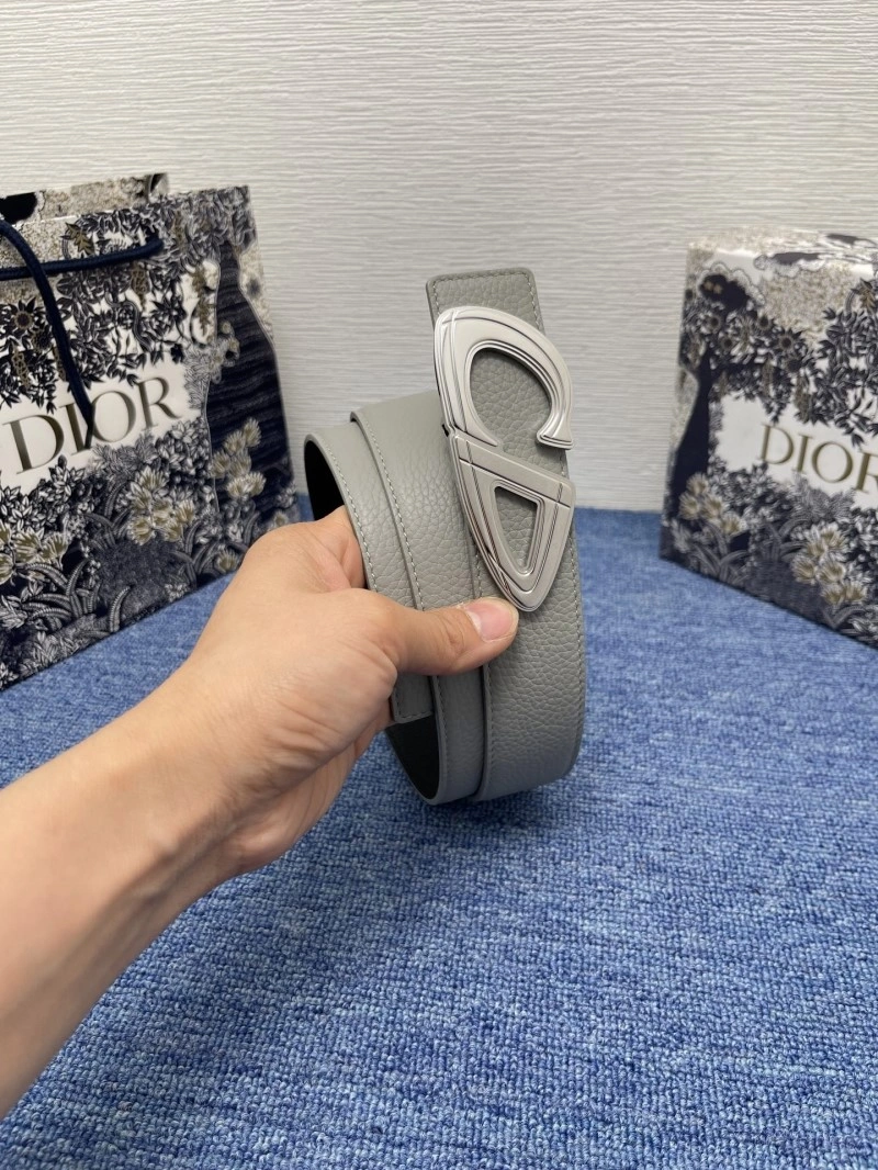Accurate model Christian Dior Belts