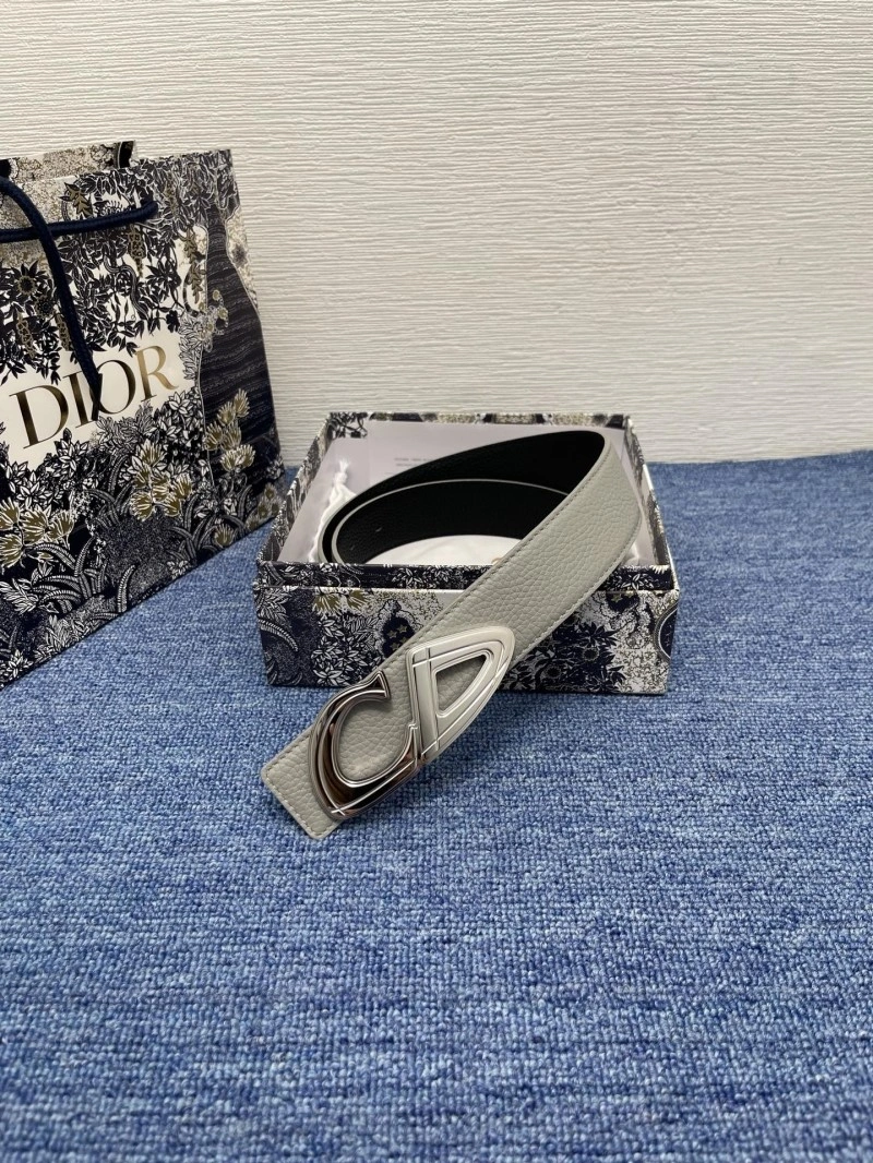 Accurate model Christian Dior Belts
