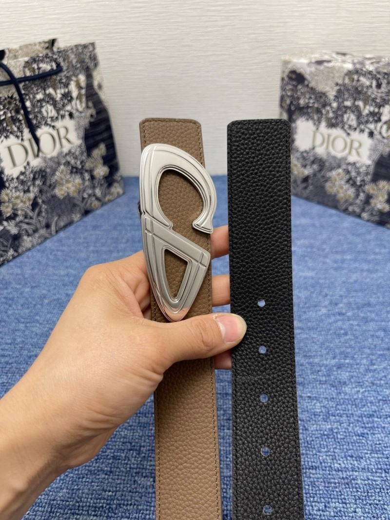 Top mirror Christian Dior Belts