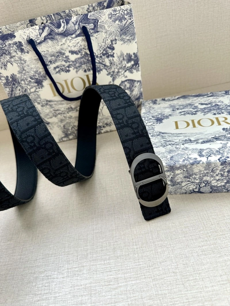 Top mirror Christian Dior Belts