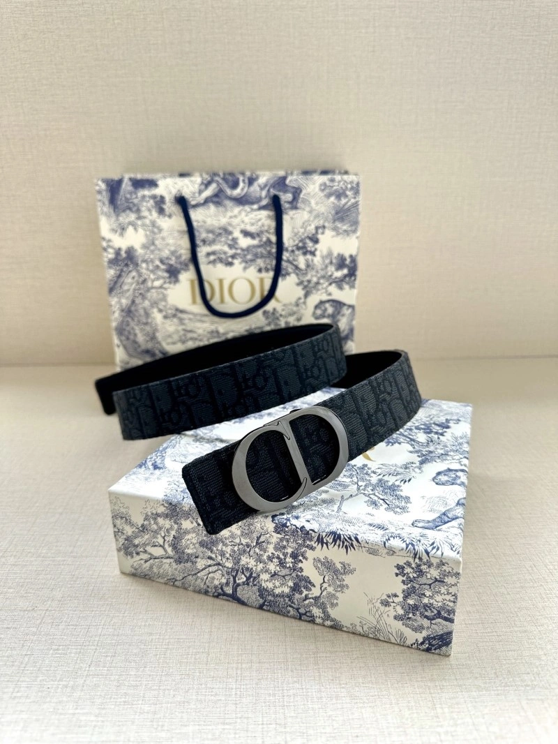 Top mirror Christian Dior Belts