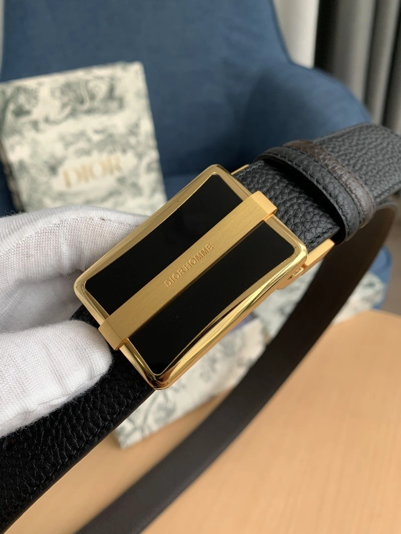Top mirror Christian Dior Belts