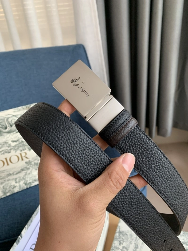 Top mirror Christian Dior Belts