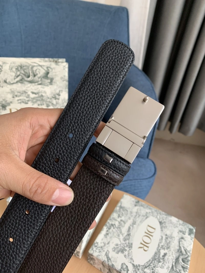 Top mirror Christian Dior Belts
