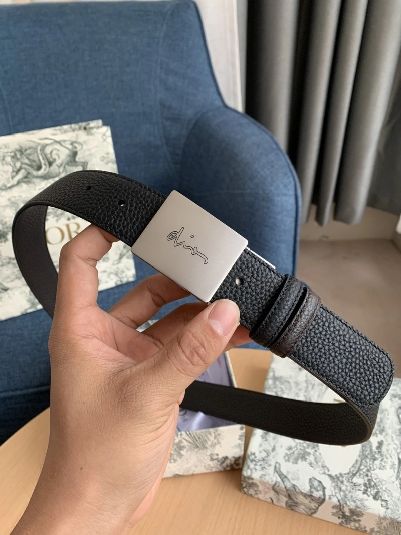 Top mirror Christian Dior Belts