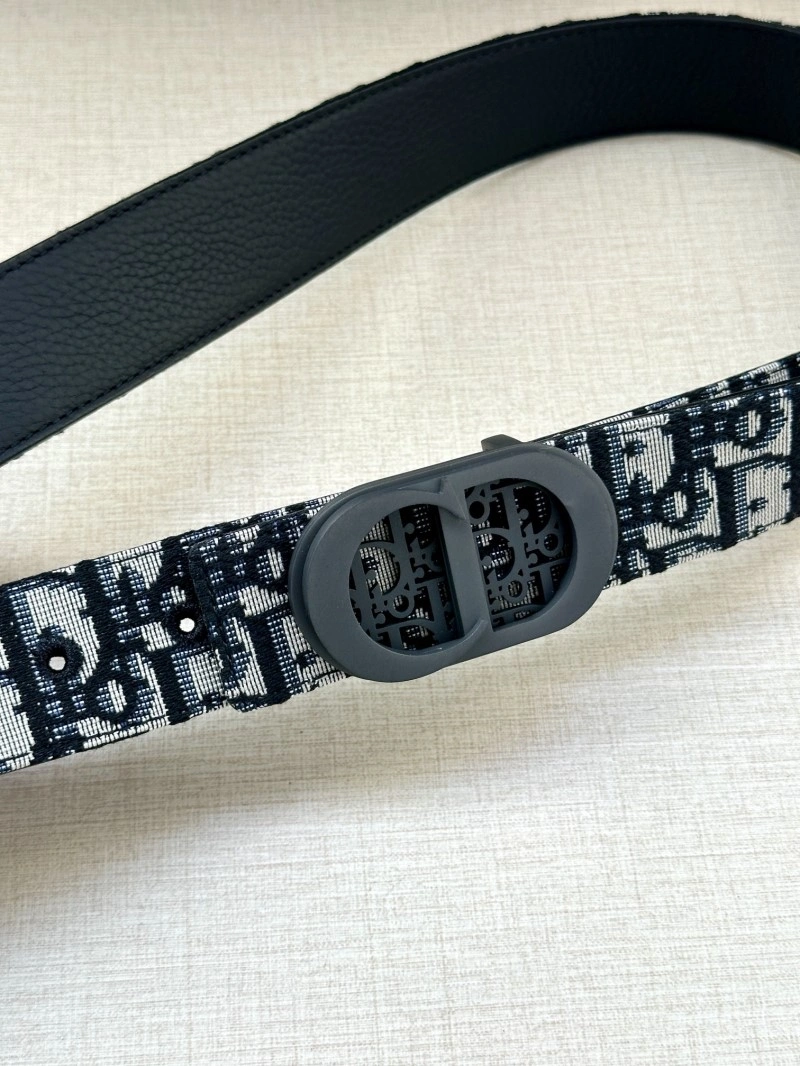 Accurate model Christian Dior Belts