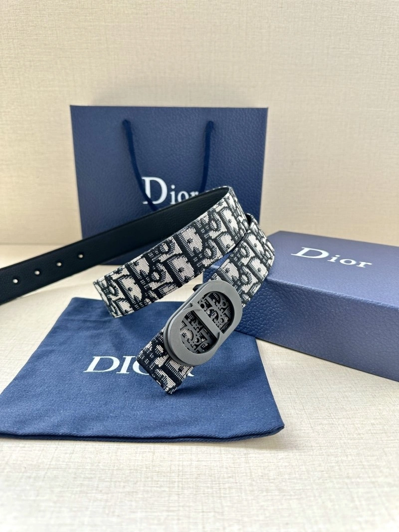 Accurate model Christian Dior Belts