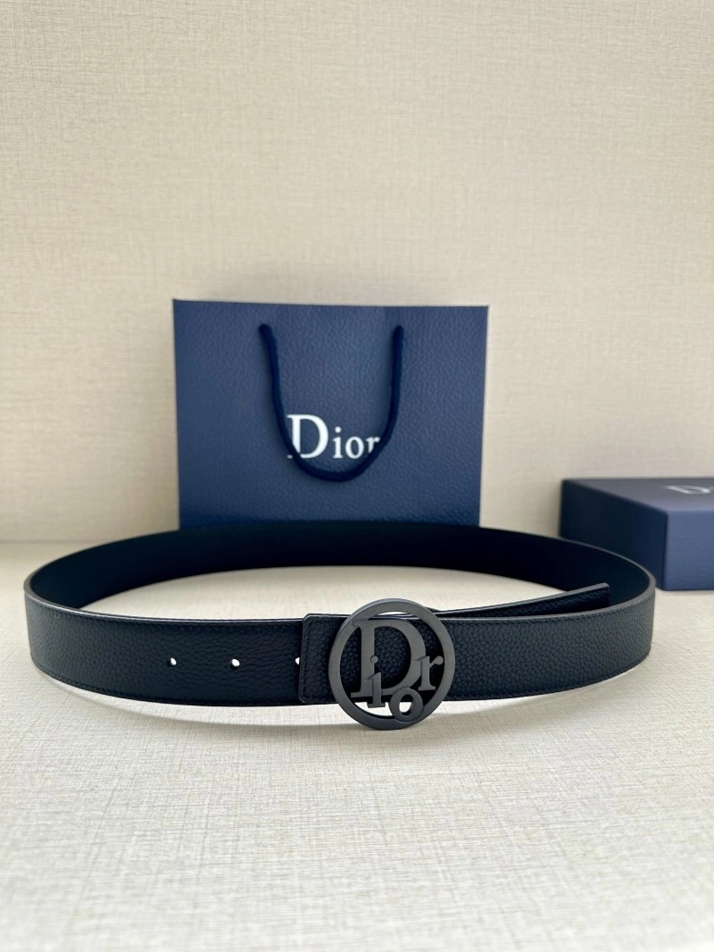 Accurate model Christian Dior Belts