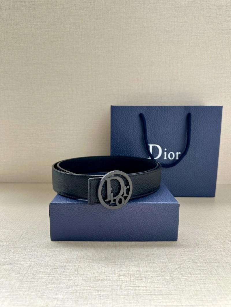 Accurate model Christian Dior Belts