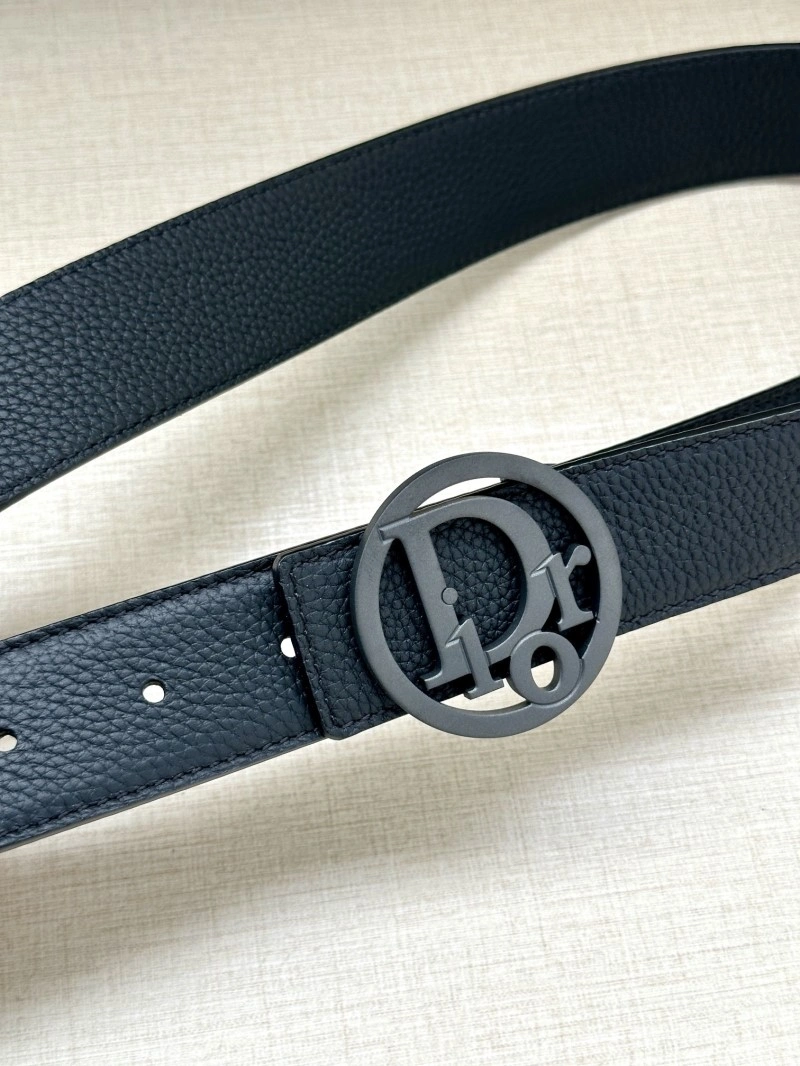 Accurate model Christian Dior Belts