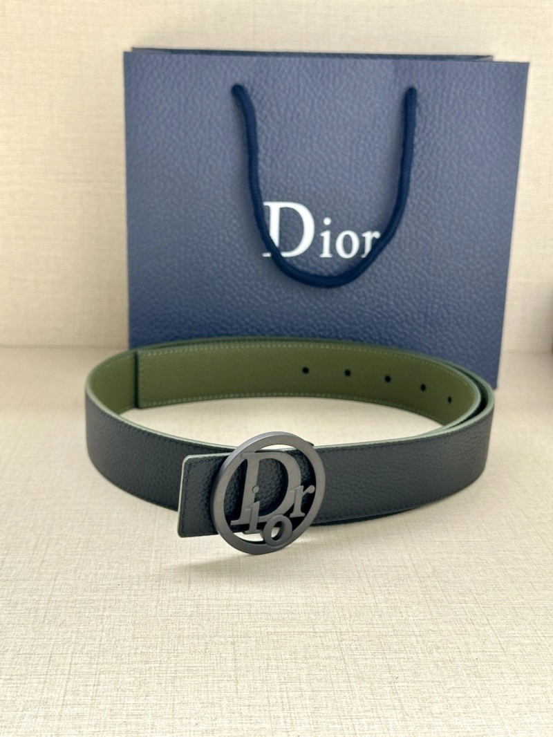Accurate model Christian Dior Belts
