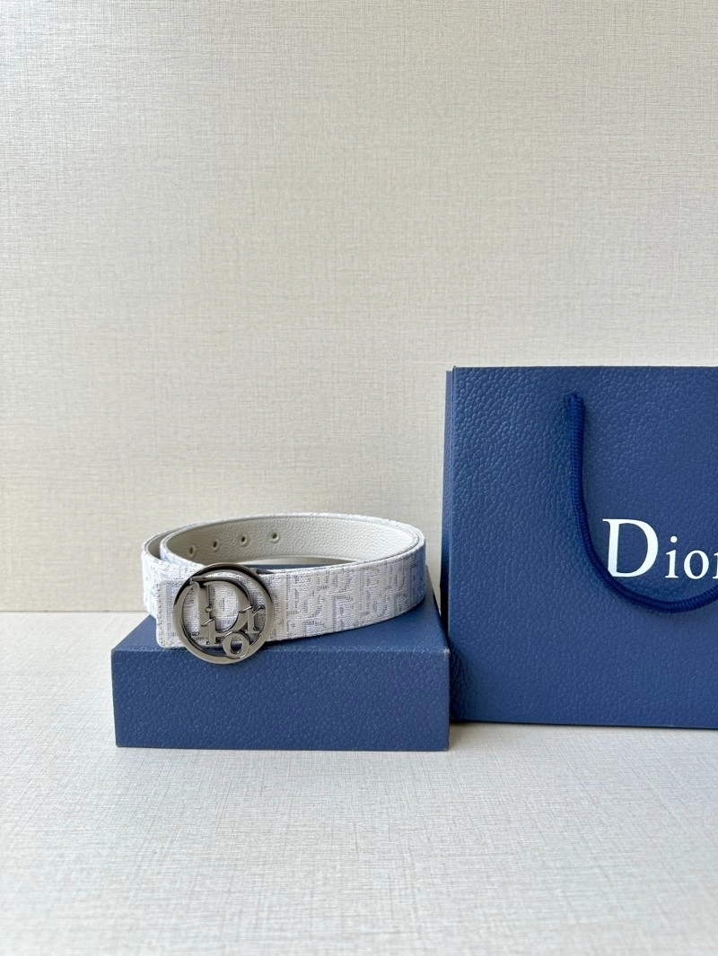 Accurate model Christian Dior Belts