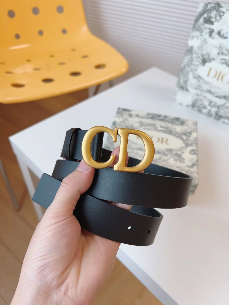 Low-cost Christian Dior Belts