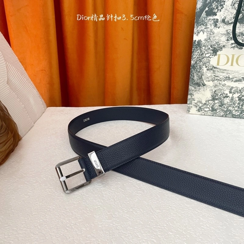 Accurate model Christian Dior Belts