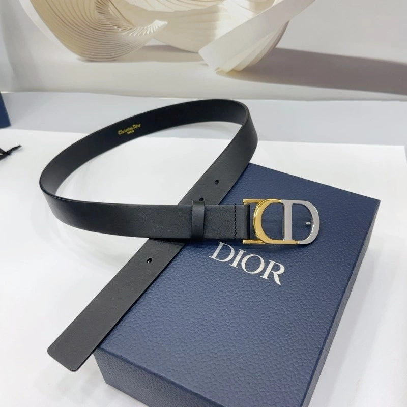 Low-cost Christian Dior Belts