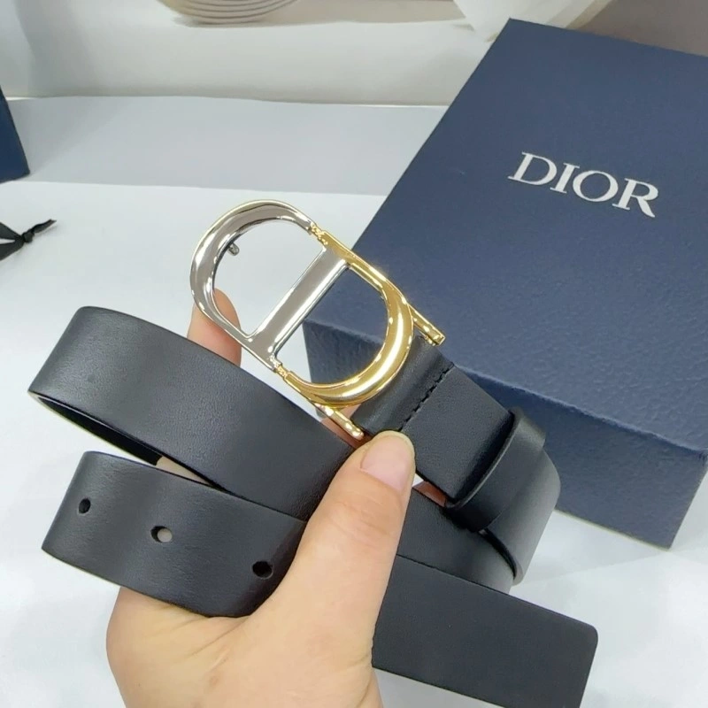 Low-cost Christian Dior Belts