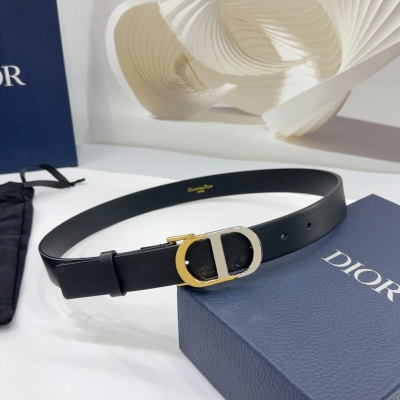 Low-cost Christian Dior Belts