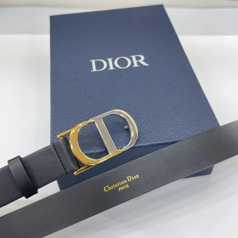 Low-cost Christian Dior Belts