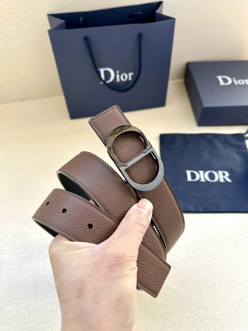 Accurate model Christian Dior Belts