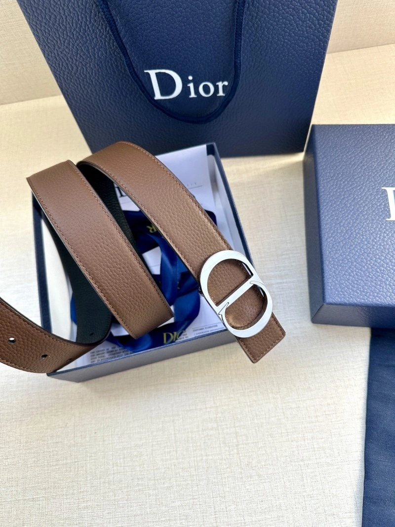 Accurate model Christian Dior Belts