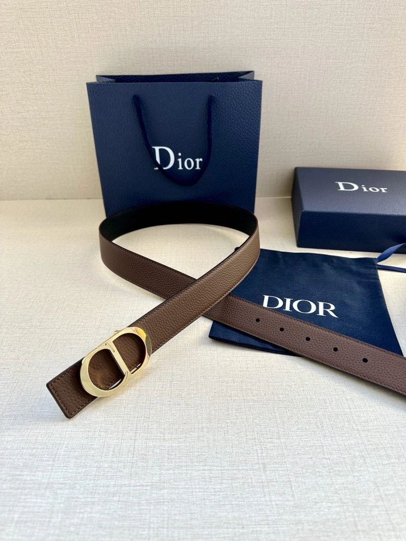 Accurate model Christian Dior Belts