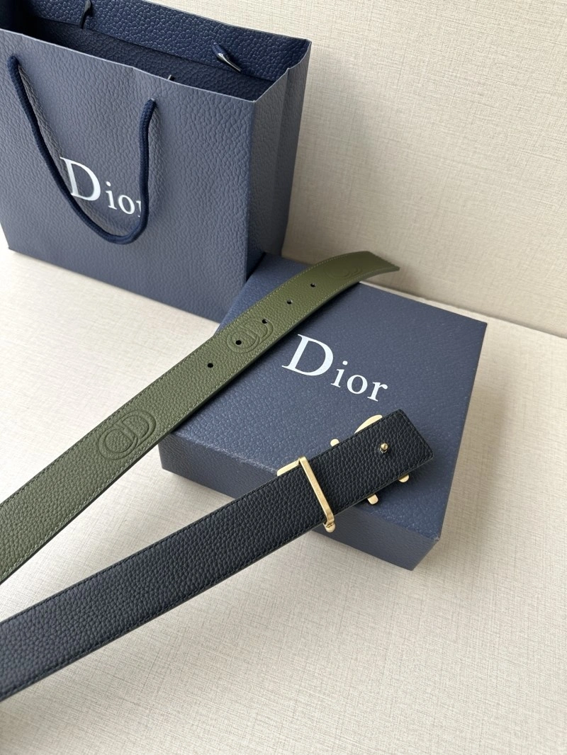 Low-cost Christian Dior Belts