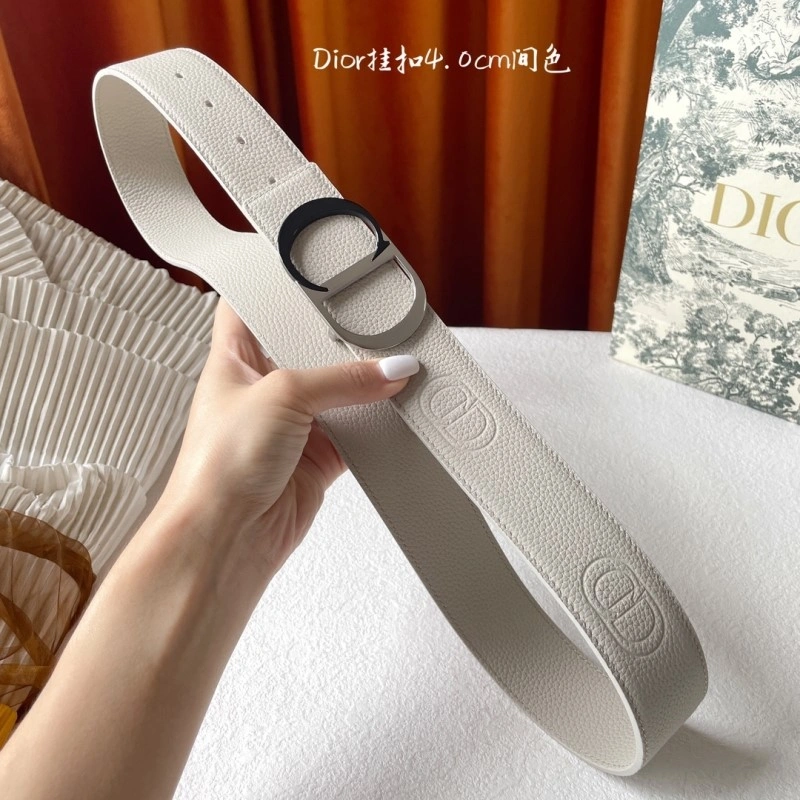Low-cost Christian Dior Belts