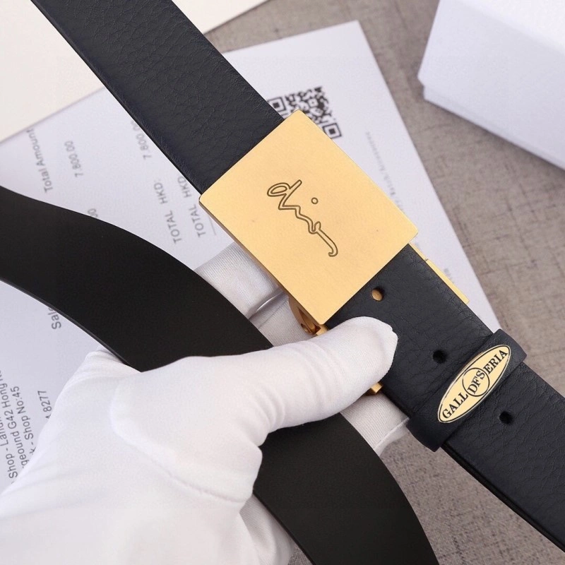 Cut-rate Christian Dior Belts