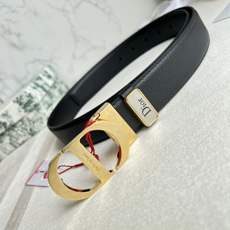 Low-cost Christian Dior Belts