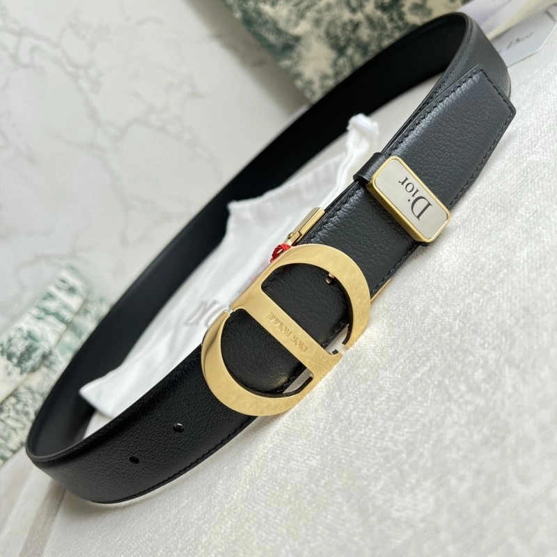 Low-cost Christian Dior Belts