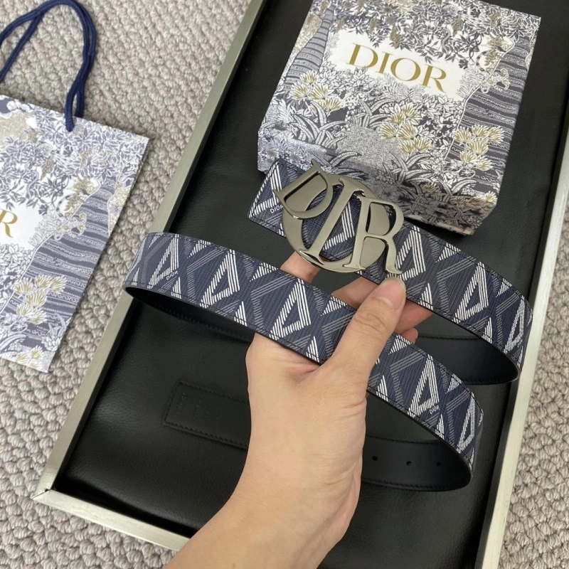 Low-cost Christian Dior Belts
