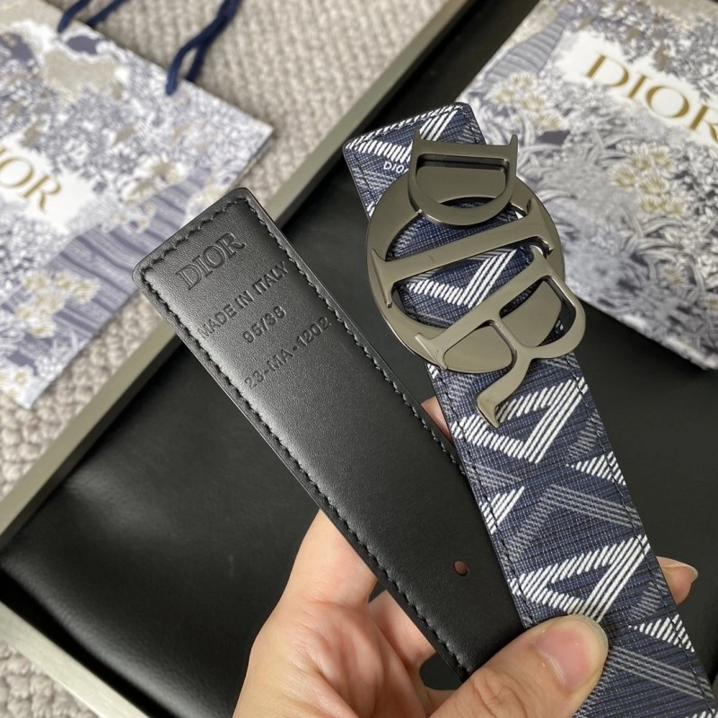 Low-cost Christian Dior Belts