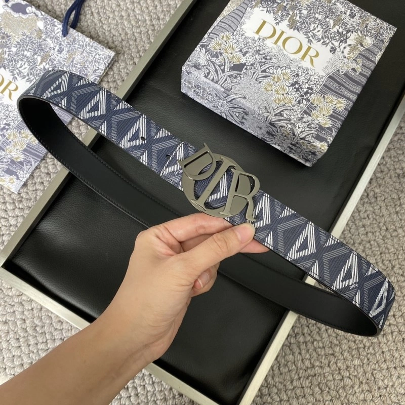 Low-cost Christian Dior Belts