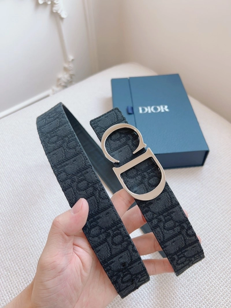 Low-cost Christian Dior Belts