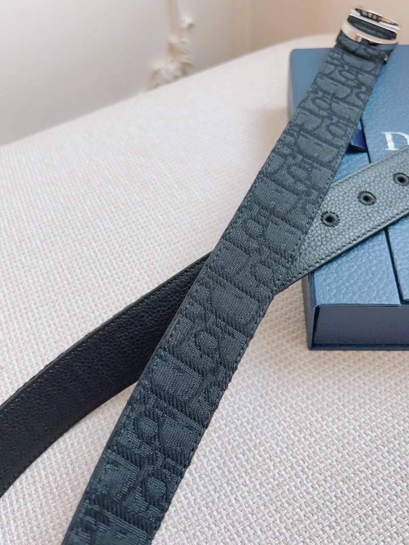 Low-cost Christian Dior Belts