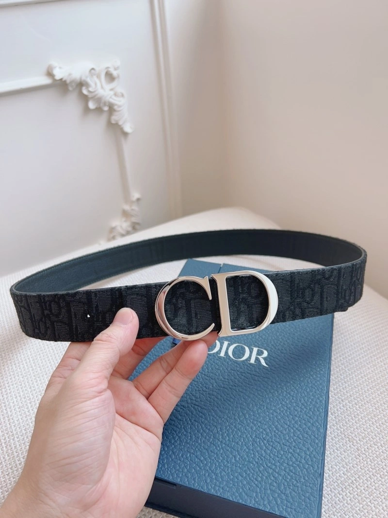 Low-cost Christian Dior Belts