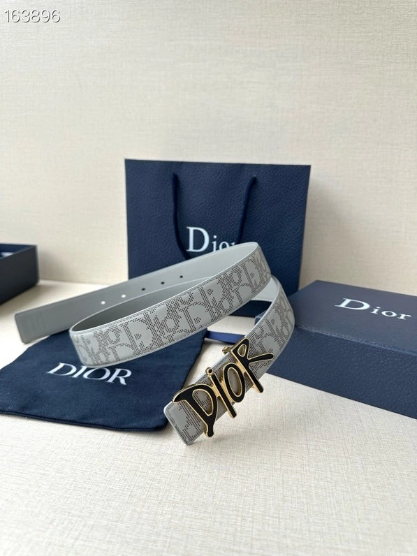 Low-cost Christian Dior Belts