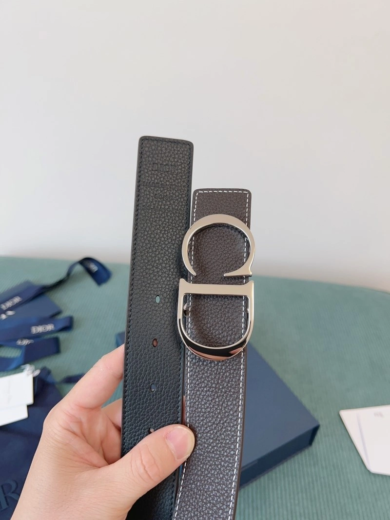 Accurate model Christian Dior Belts