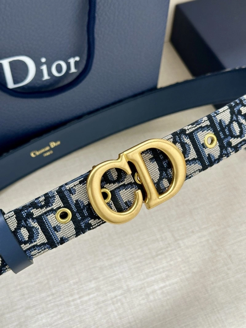 Accurate model Christian Dior Belts
