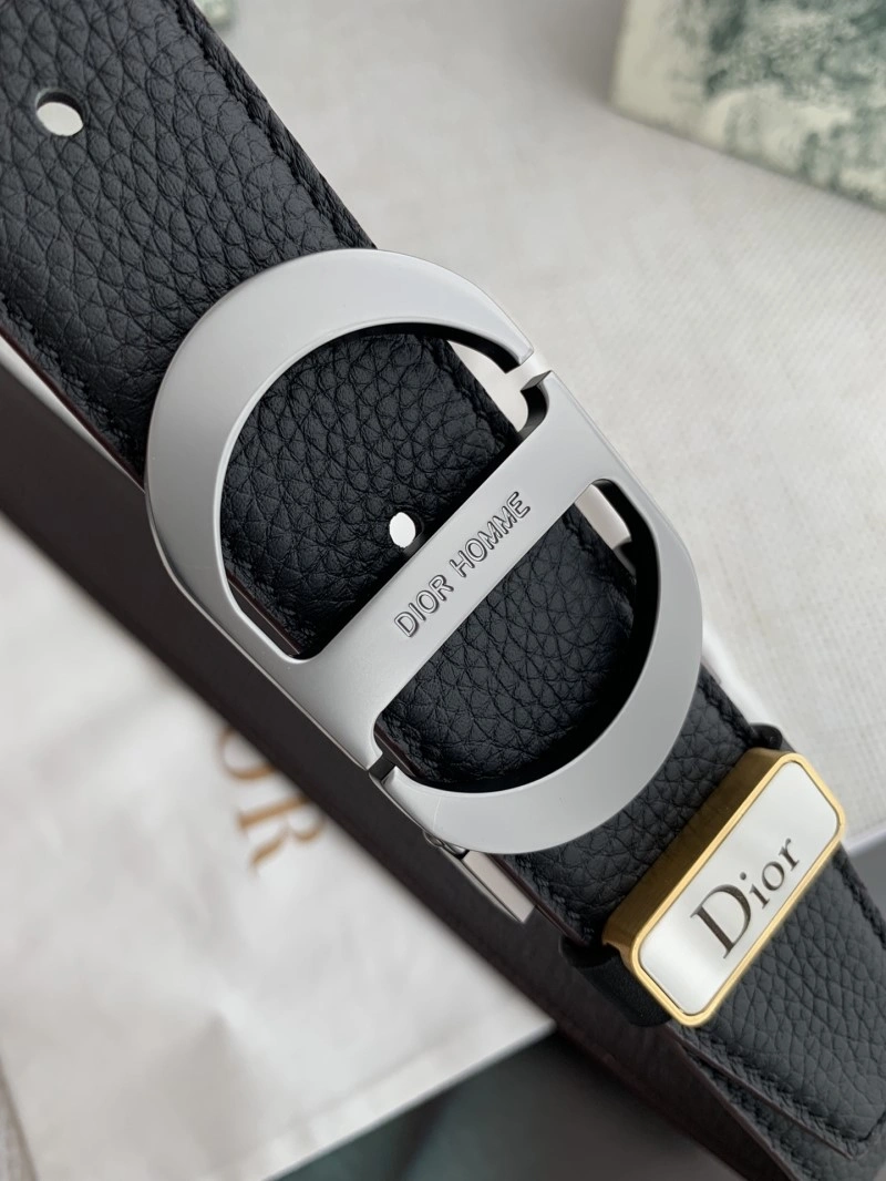Low-cost Christian Dior Belts