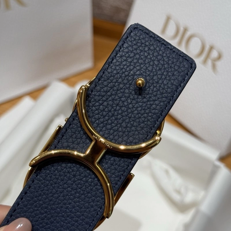 Accurate model Christian Dior Belts