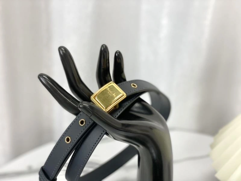 High fidelity Christian Dior Bobby Bags