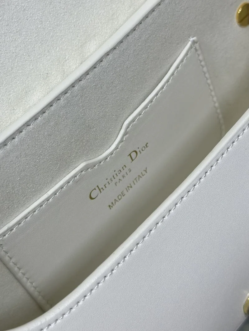 Accurate model Christian Dior Bobby Bags
